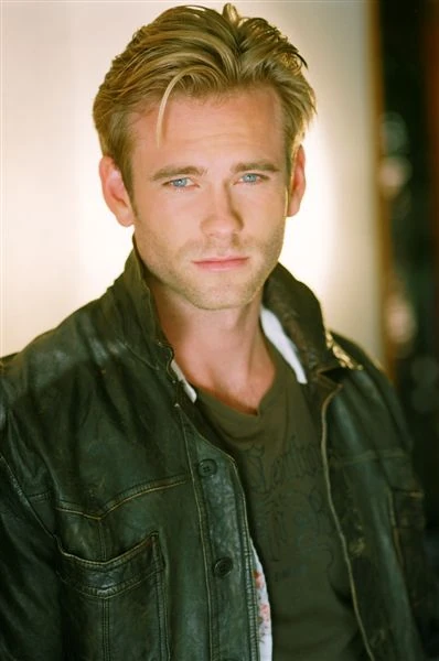 Eric Johnson | DC Wiki | Fandom