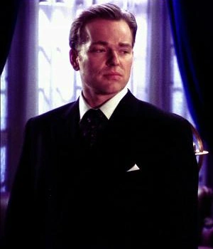 Robert Queen (Smallville) | DC Wiki | Fandom