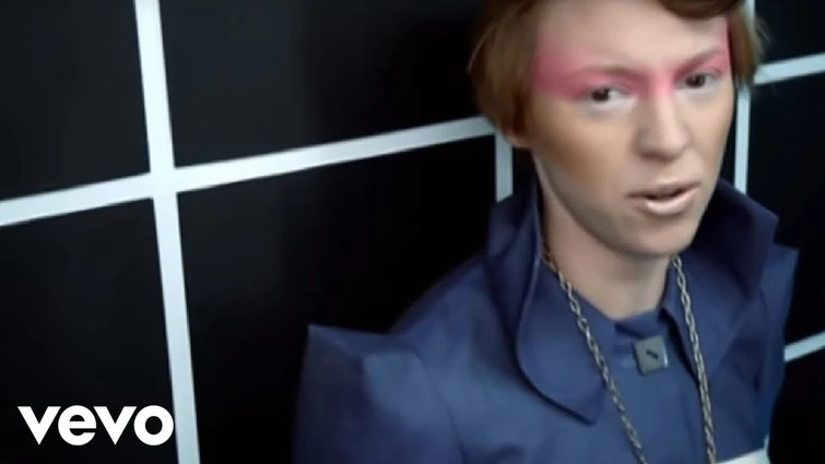What aesthetic is the music video for Bulletproof by La Roux? | Fandom