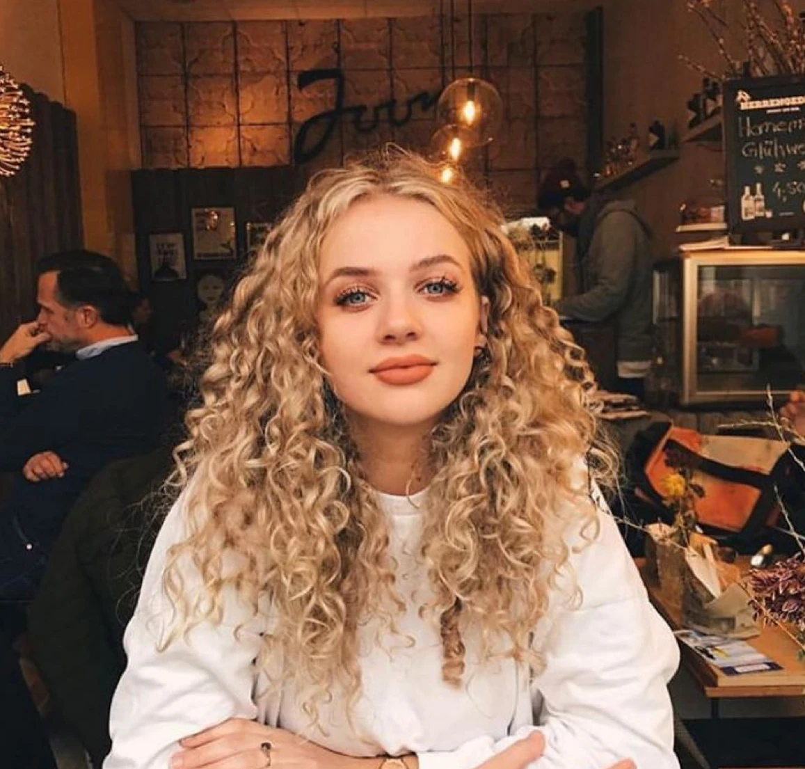 Elizabeth Forbes | Deadly Little Scandals Wiki | Fandom