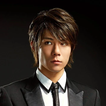 Light Yagami Hairstyle