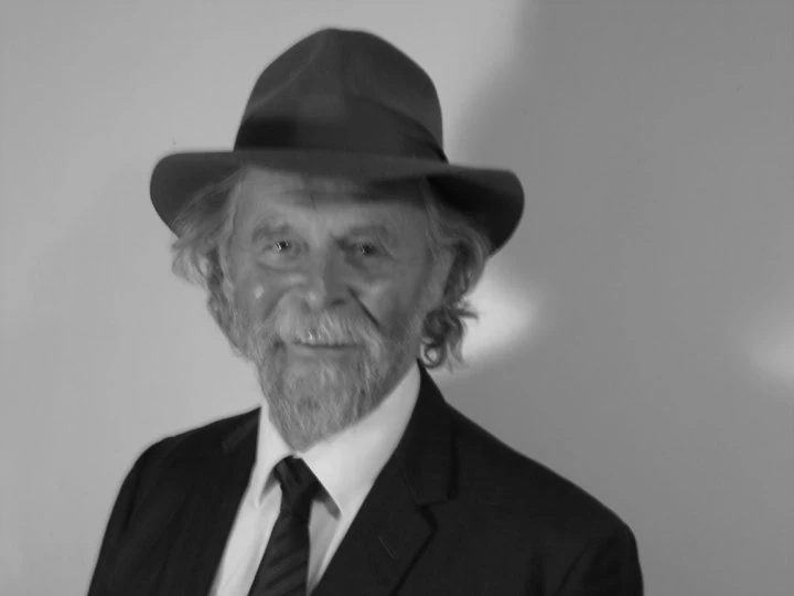 Category:Peter Higginson | Decoder Rng Theatre wiki | Fandom