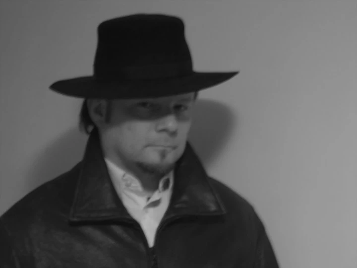 Jonathan Llyr | Decoder Rng Theatre wiki | Fandom