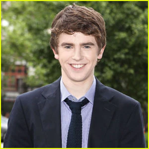 Flynn Worthington | Degrassi Evolution Wiki | Fandom
