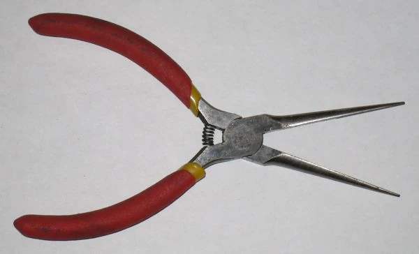 Tool:Pliers | DeLorean Tech Wiki | Fandom