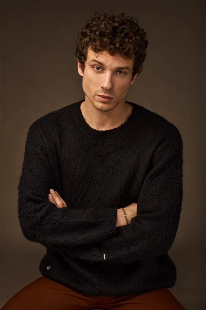 Roberto Calvet | Wiki Demain nous appartient | Fandom