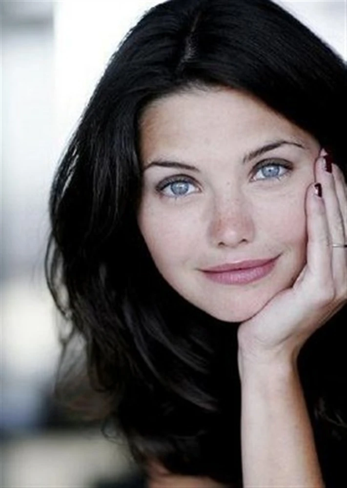 Delphine Chanéac | Wiki Demain nous appartient | Fandom