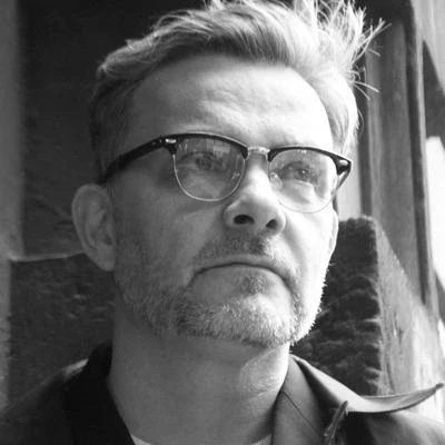 Ian Edginton | Wiki Depredador AVP | Fandom