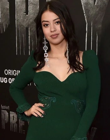 Amber Midthunder | Wiki Depredador AVP | Fandom