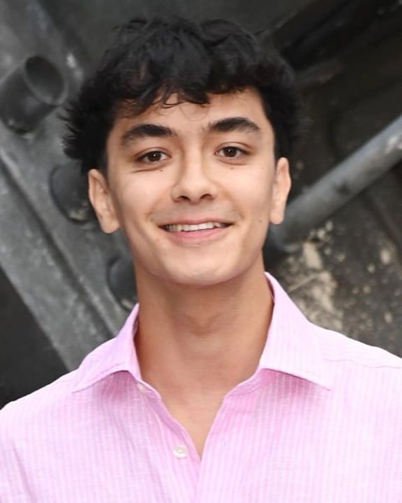 Tom Moya | Wiki Depredador AVP | Fandom