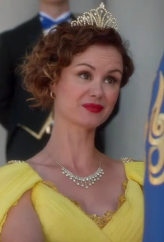 Rainha Bela | Wikia Descendants | Fandom