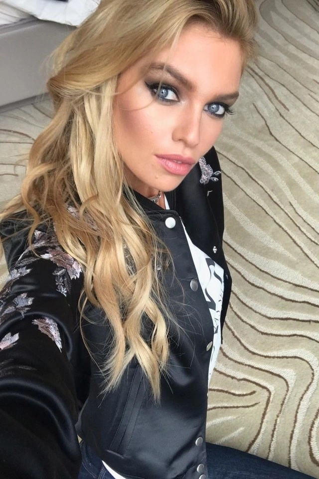 Category:Female Characters | Descendants Fanon Wiki | Fandom