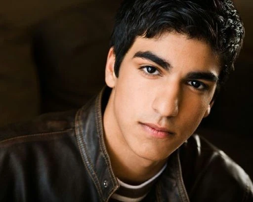 Aziz | Wikia Descendientes | Fandom