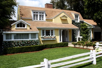 4353 Wisteria Lane | Wiksteria Lane | Fandom