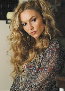 Angie Bolen | Wiksteria Lane | Fandom