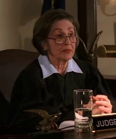 Juge Sullivan (1x10) | Desperate Housewives Wiki | Fandom