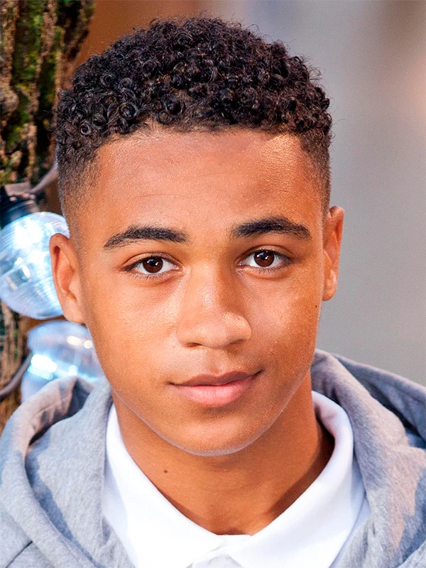 Theo Graham | Wiki Destin: La Saga des Winx | Fandom