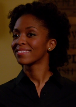 Waitress (2.06) | Devious Maids Wiki | Fandom
