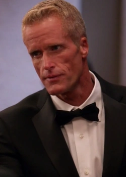 Andrew Sosler | Devious Maids Wiki | Fandom