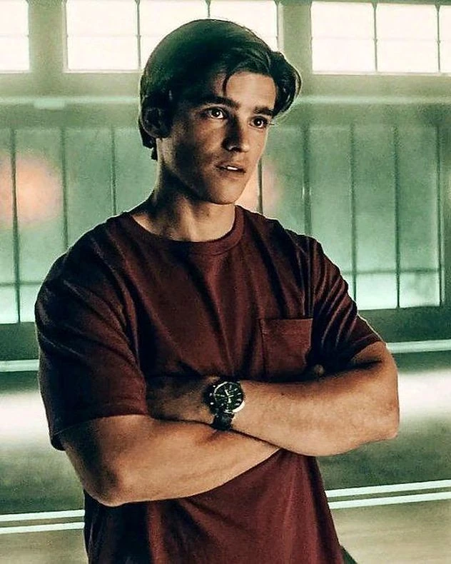 Robert Gentry | Devonsville Wiki | Fandom