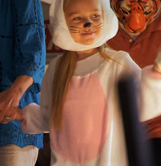 Little Girl | Dexter Wiki | Fandom