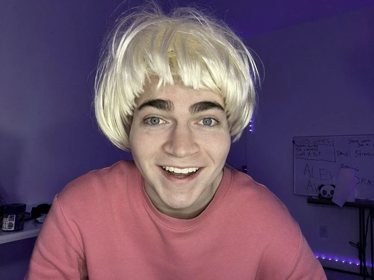 we not finna talk abt Steak420's eyebrows(ROAST HIM HARD) | Fandom