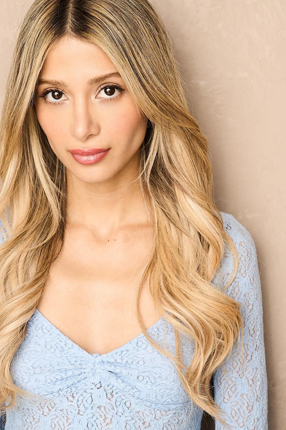 Aislinn Rowan | Dharmann Wiki | Fandom