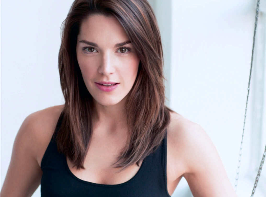 Kelli Barrett | Dickinson Wiki | Fandom