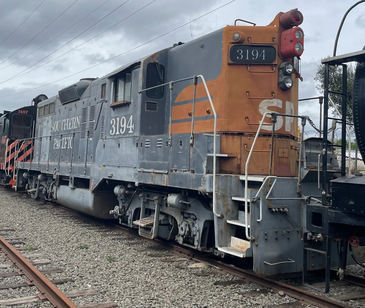 List of Southern Pacific GP9E and GP9R units | Diesel Locomotives Wiki | Fandom