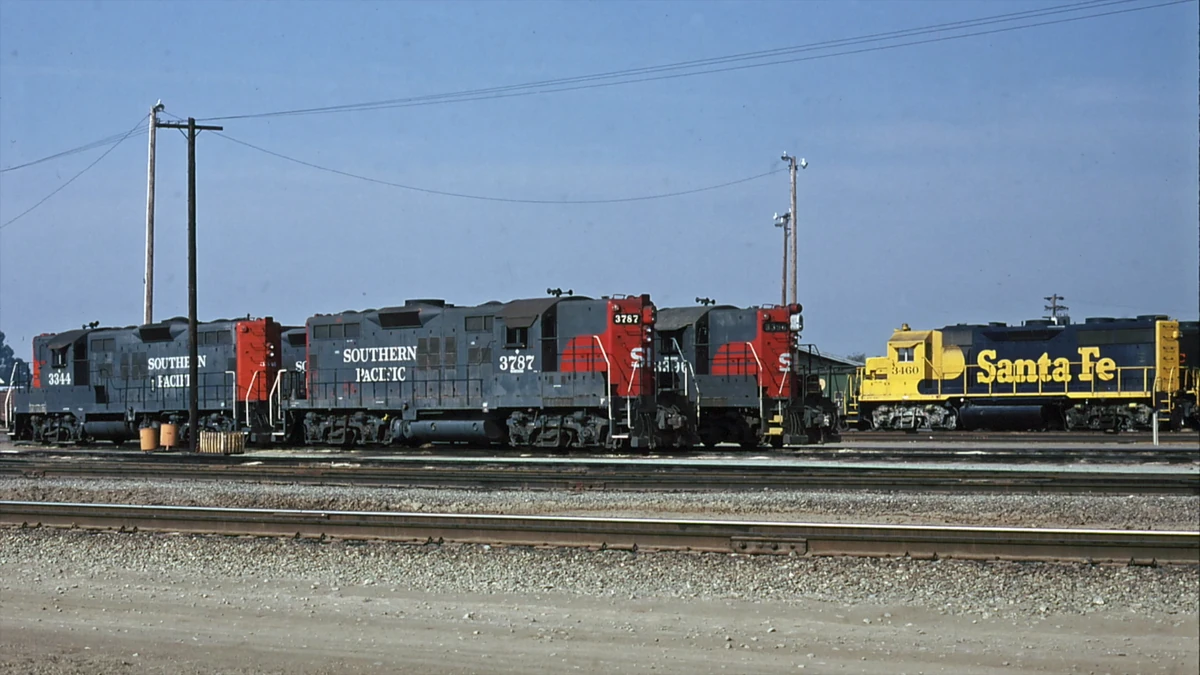 Southern Pacific GP9E and GP9R | Diesel Locomotives Wiki | Fandom