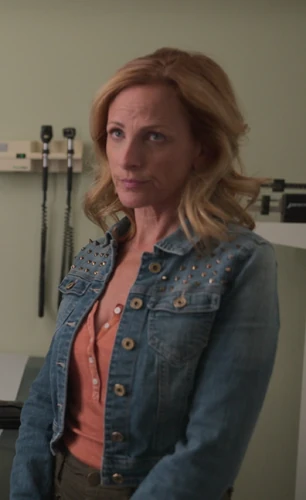 Jackie Rossi | Disabled Characters Wiki | Fandom