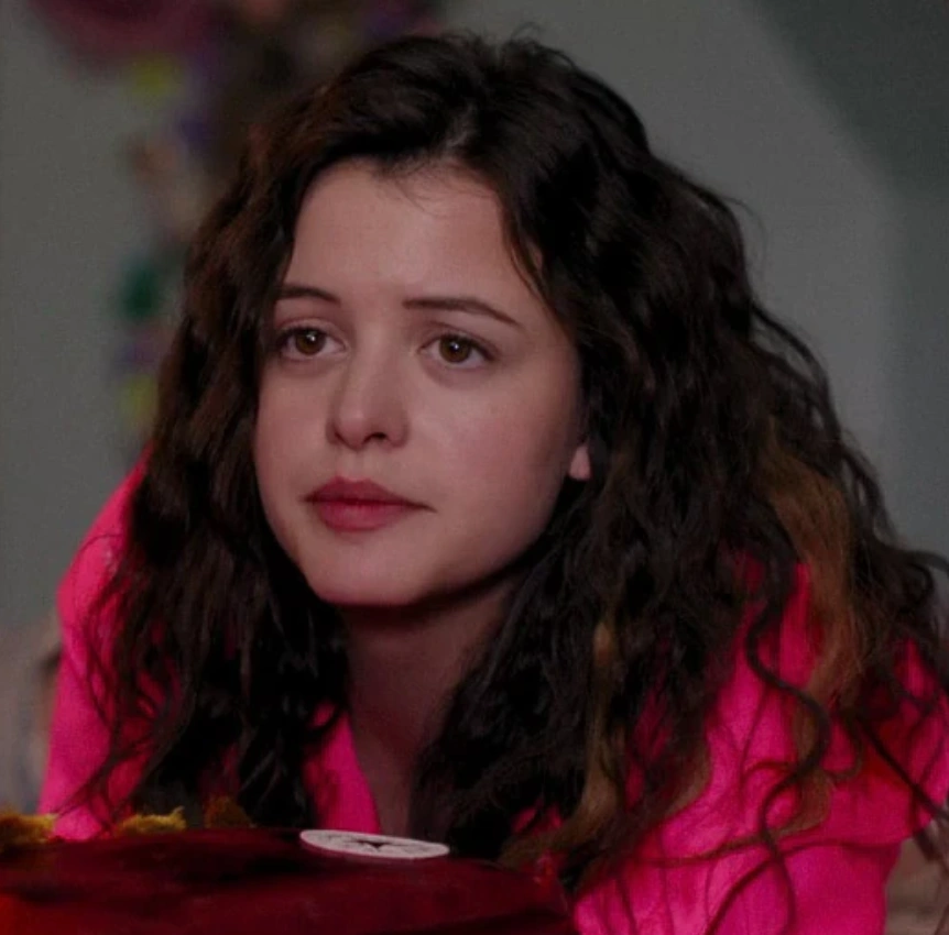 Maxine Baker | Disabled Characters Wiki | Fandom
