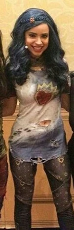 Evie/Gallery | Descendants Wiki | Fandom