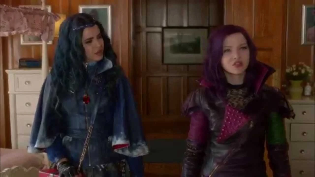 Evie and mal | Descendants Wiki | Fandom