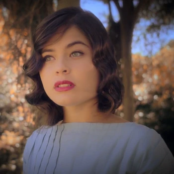 Lucía Sharp | Disney Intertwined Wiki | Fandom