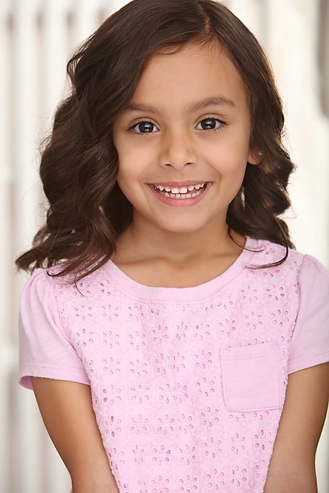 Elizabeth Caro | Disney Junior Ariel Wiki | Fandom