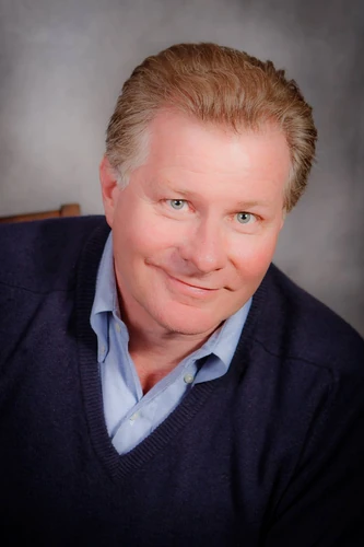 David Magee | Disney Junior Ariel Wiki | Fandom