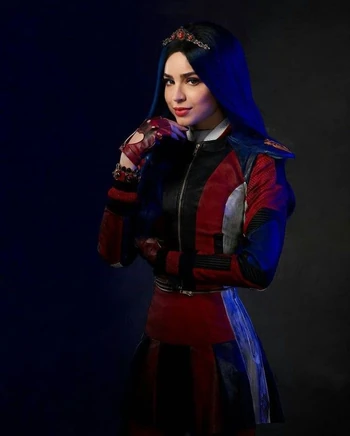 Evie | Disney Prince Wiki | Fandom