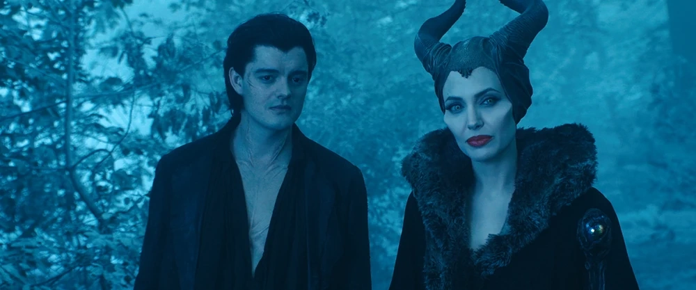 Maleficent and Diaval | Disney Prince Wiki | Fandom