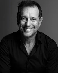 Lee Perry | Disney Studios Australia Wiki | Fandom