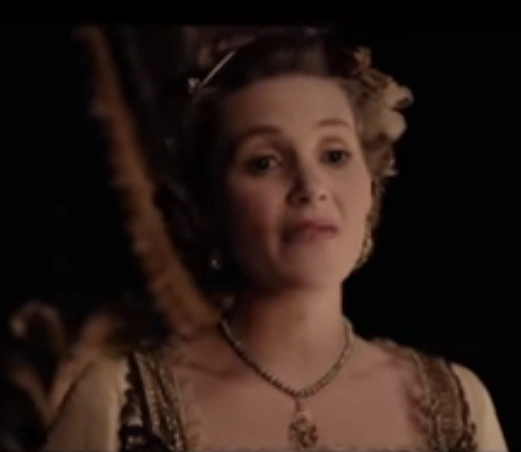 The Queen | Disney Wiki | Fandom