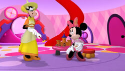 Mickey Mouse Clubhouse Minnie Rella