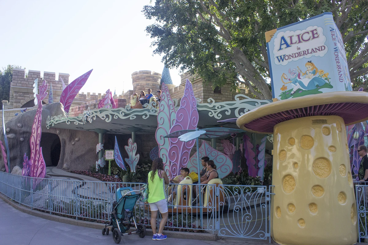 Alice in Wonderland (Disneyland) | Disney wiki | Fandom