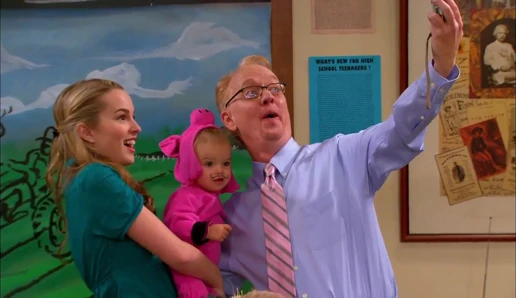 Teddy's Little Helper | Disney Wiki | Fandom