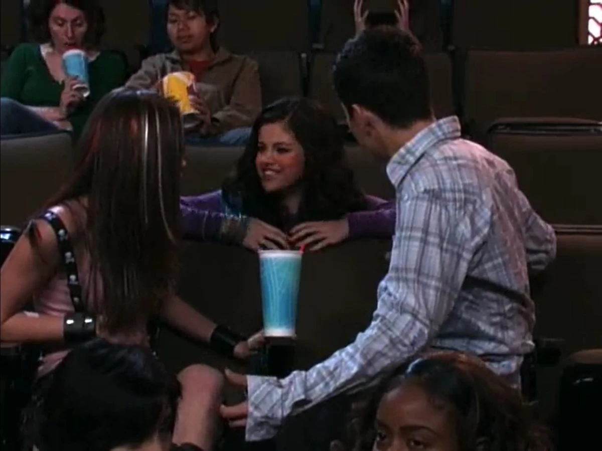 First Kiss | Disney Wiki | Fandom