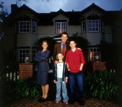 Smart House Disney Cast