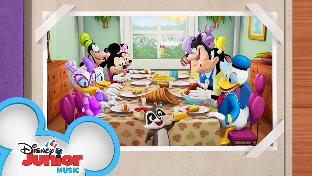 Happy Thanksgiving Helpers! | Disney Wiki | Fandom