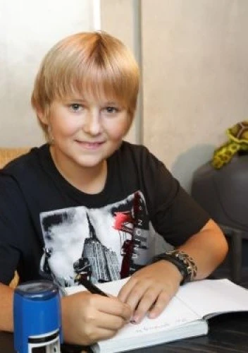Szymon Radzimierski | Disney Wiki | Fandom
