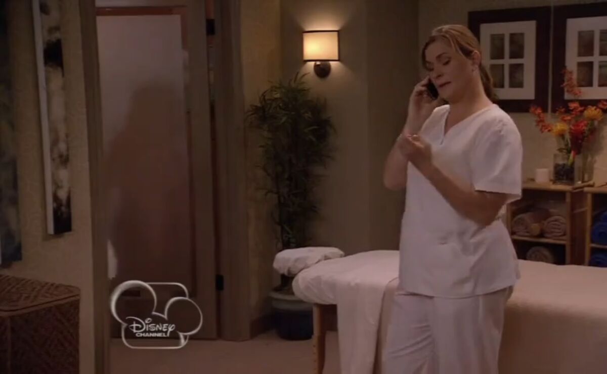 Masseuse Disney Wiki Fandom
