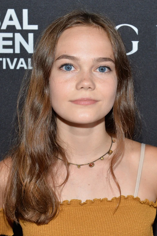 Oona Laurence | Disney Wiki | Fandom